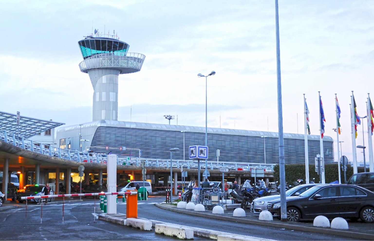 Les astuces pratiques pour partir en avion depuis Bordeaux